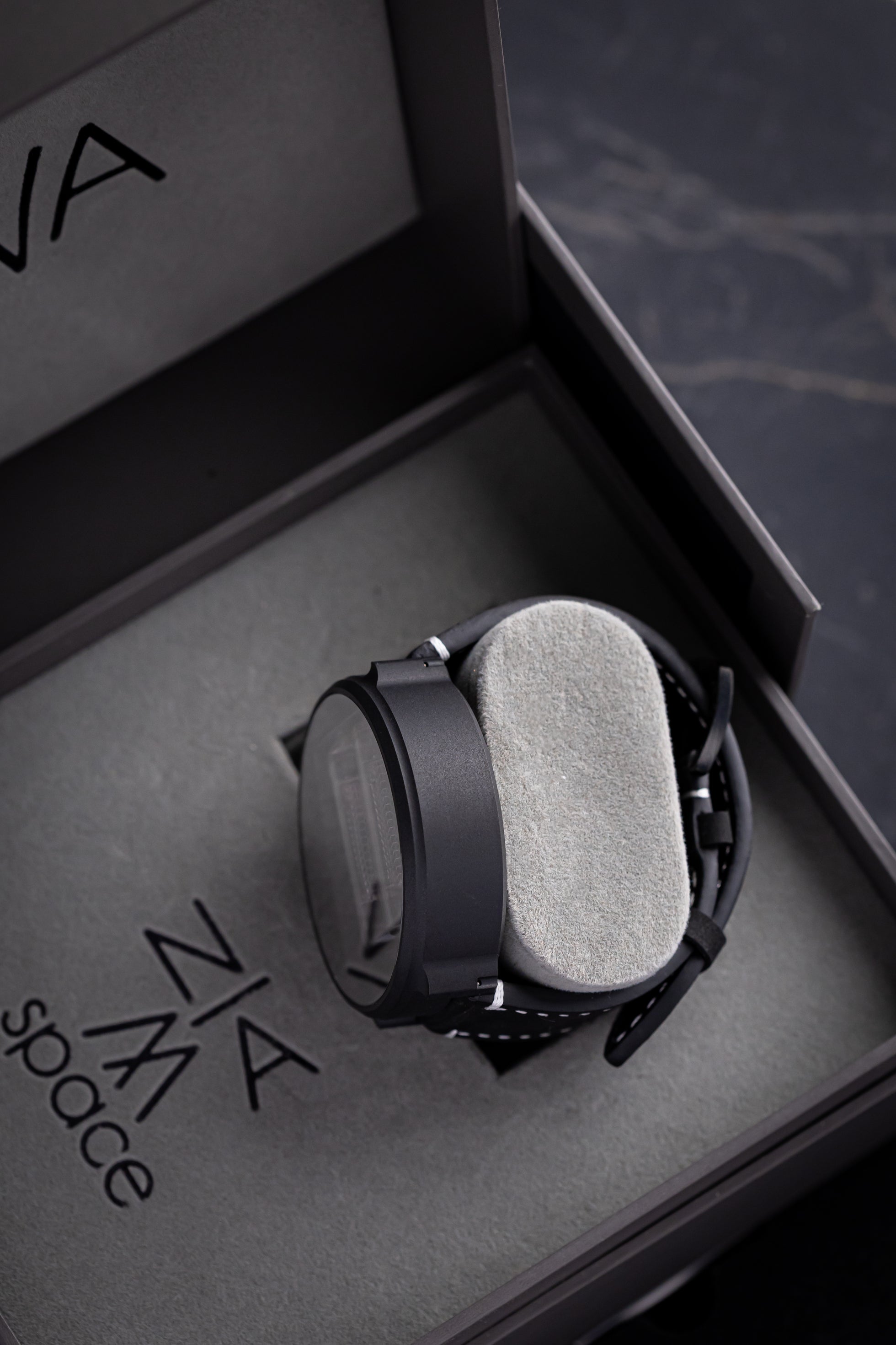 NIWA Nixie watch V 2.0 - Titanium Barnard 68 – NIWA Watches store